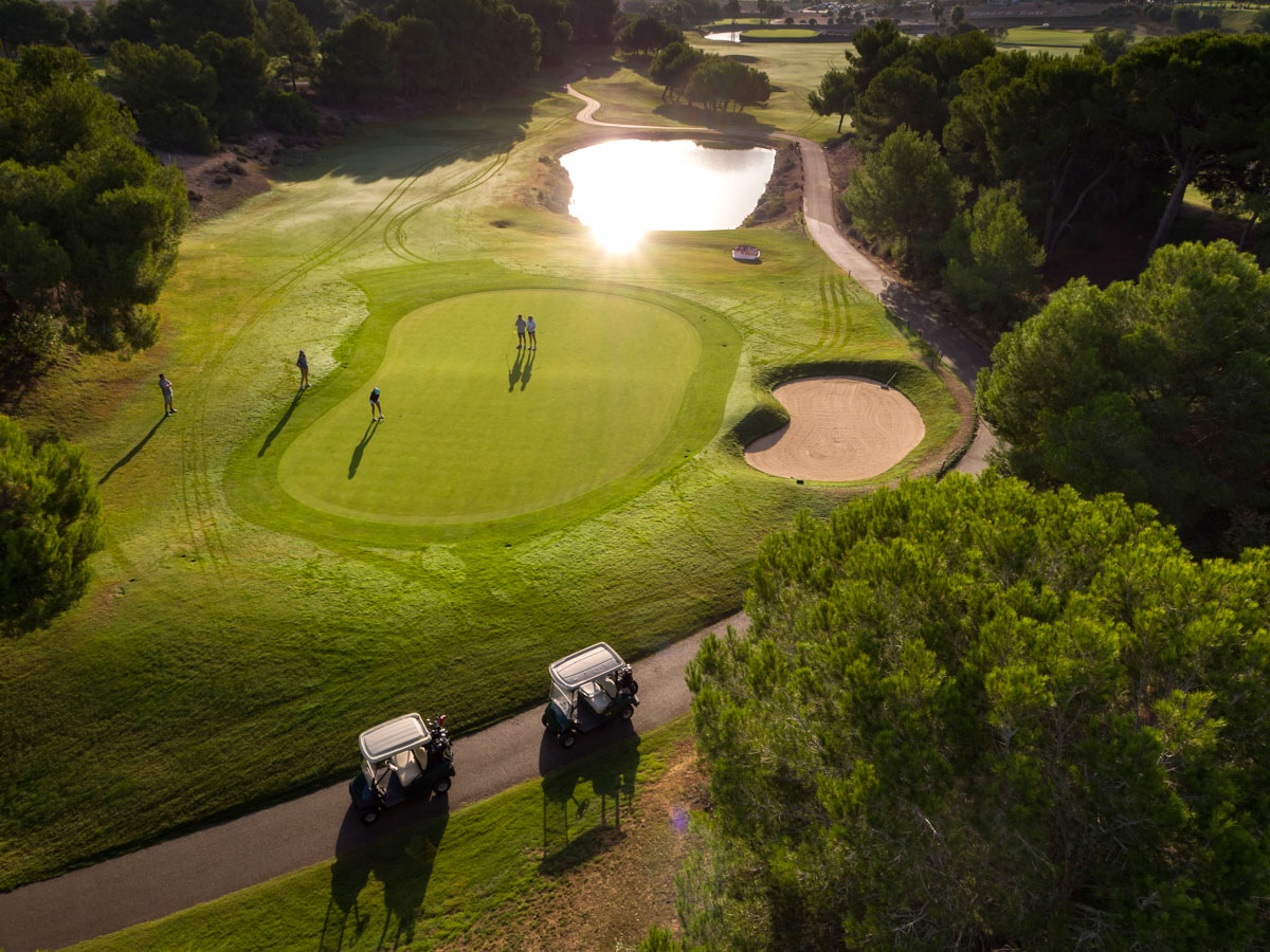 Book golf / tee times online in all over Europe!